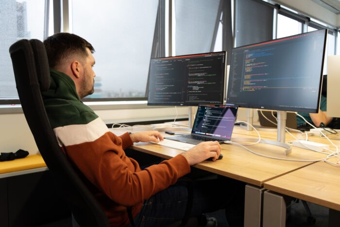 Complete guide to software development team augmentation